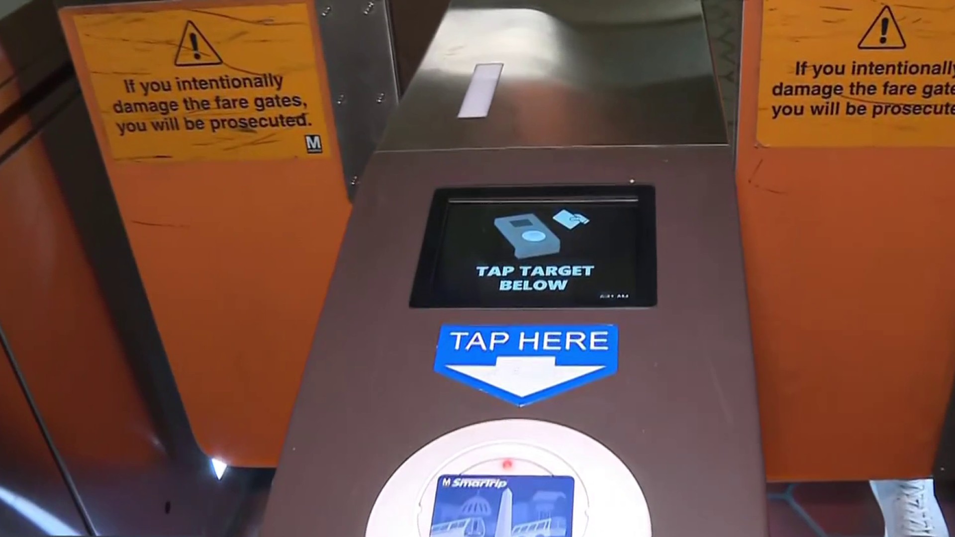 ‘Speeds things up': Metro begins tap-to-pay system at station fare gates