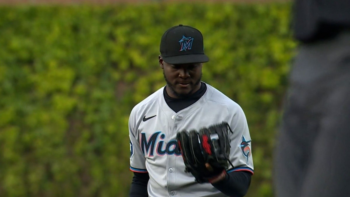 Ronny Simón Returns to MLB with a Vengeance: Pirates Give Him a Second ...