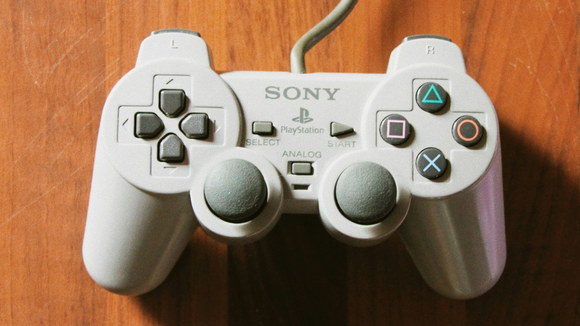 The 10 Most Iconic Gaming Controllers & 10 That Never Made Any Sense
