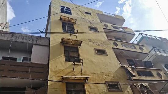 So far, MCD has surveyed only 37% buildings as part of monsoon prep