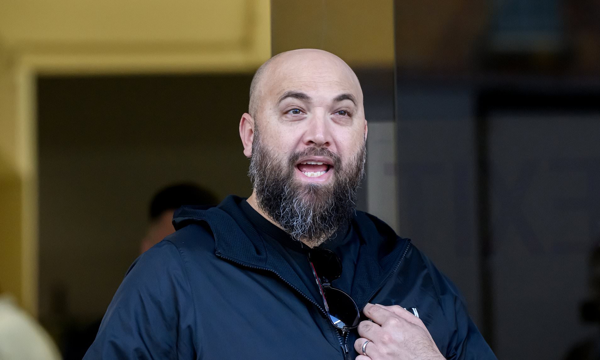 Chicken shop owner denies threatening to kill politician