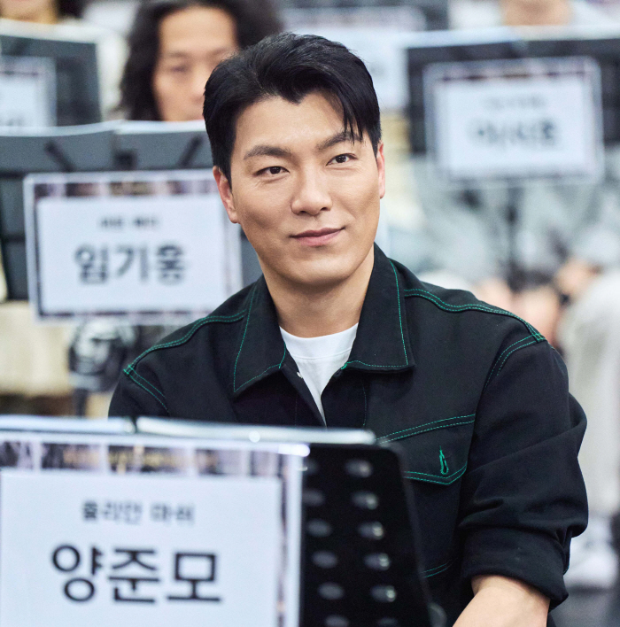 Park Karlin, Park Geon-hyung, Choi Yoo-jung, 42nd Street Broadway ...