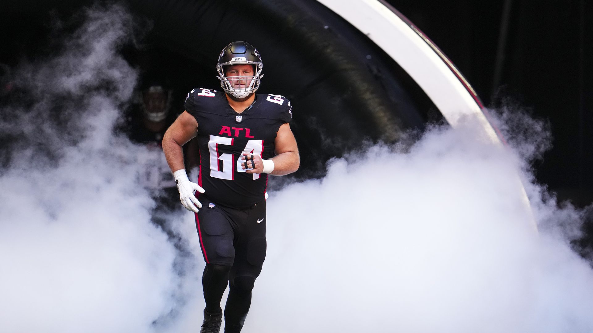 Falcons re-sign Center Ryan Neuzil to 2-year deal