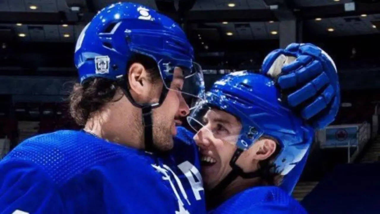 Mitch Marner’s uncertain future could quietly shift Auston Matthews ...