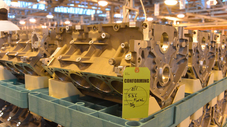 The V-8 Is Not Dead: GM (Re-)Confirms New Sixth-Gen Small-Block, Puts ...