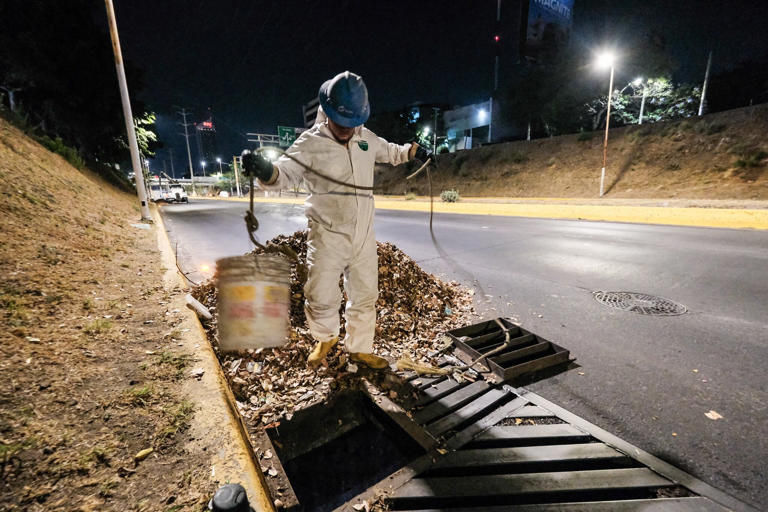 Guadalajara: Con 73% de avance, el Siapa retira más de mil camiones de ...