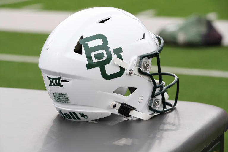 Baylor football player Alex Foster dies at 18