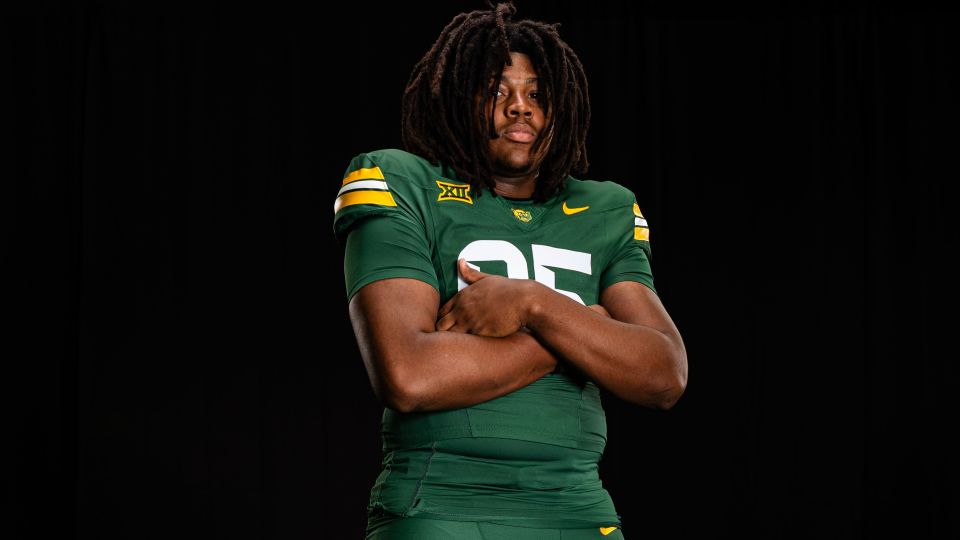 Baylor football player Alex Foster dies from gunfire as city issues ...