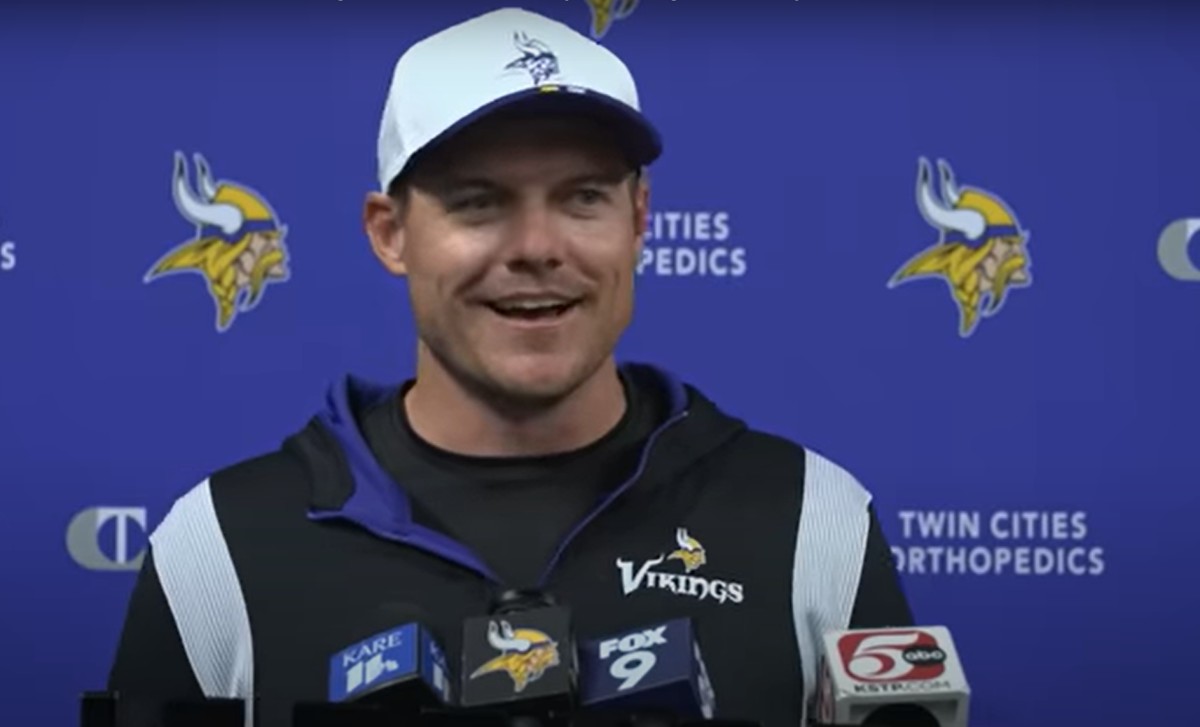 Vikings HC Kevin O'Connell sets record straight on key injured player ...