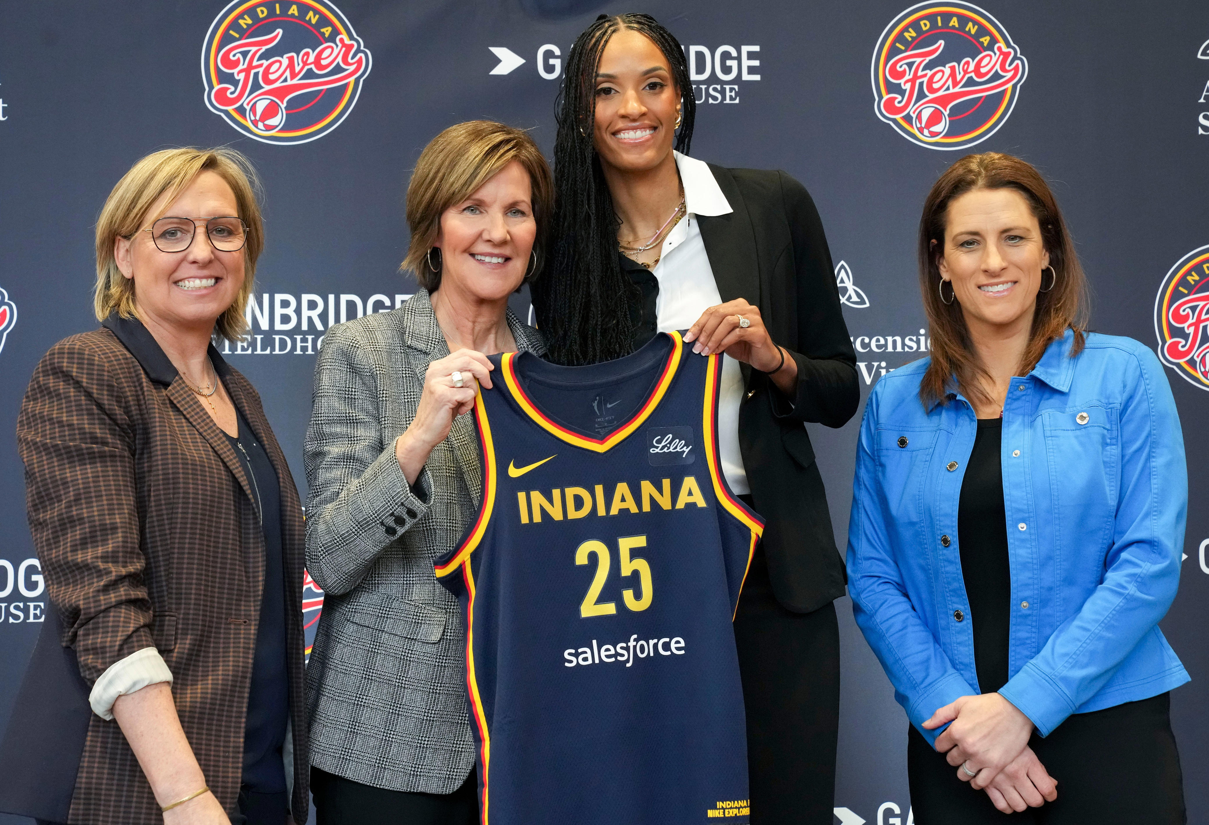 Indiana Fever forward DeWanna Bonner in images