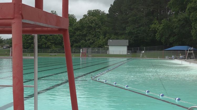 Oak Ridge Outdoor Pool gets ready to open for the season