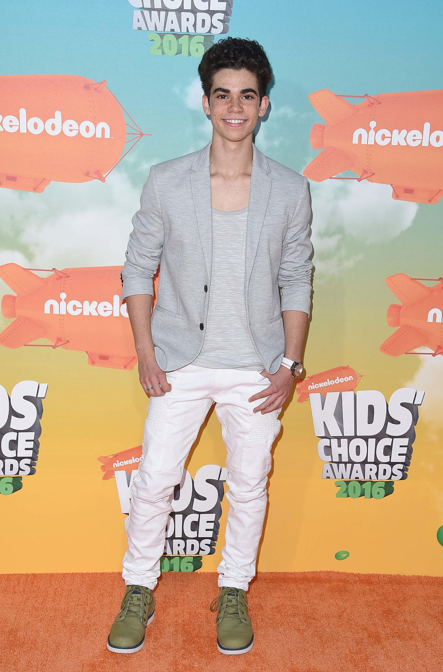 'Descendants' Cast Pays Tribute to Cameron Boyce on What Would Have ...