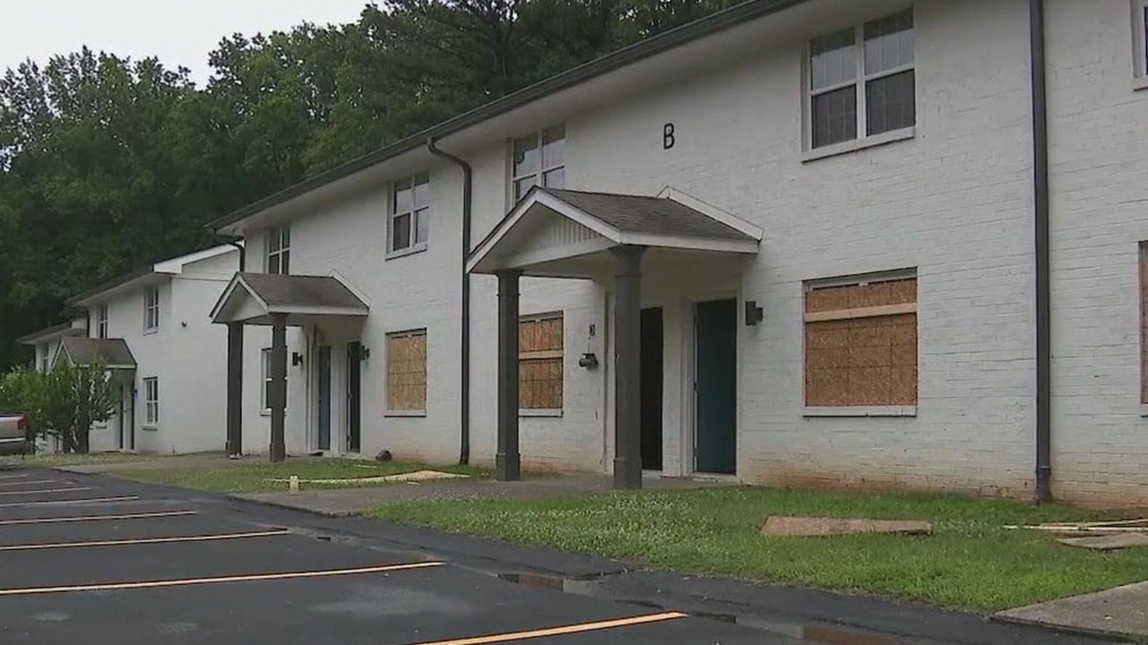 Residents on Martin Luther King Jr. Boulevard begging for help