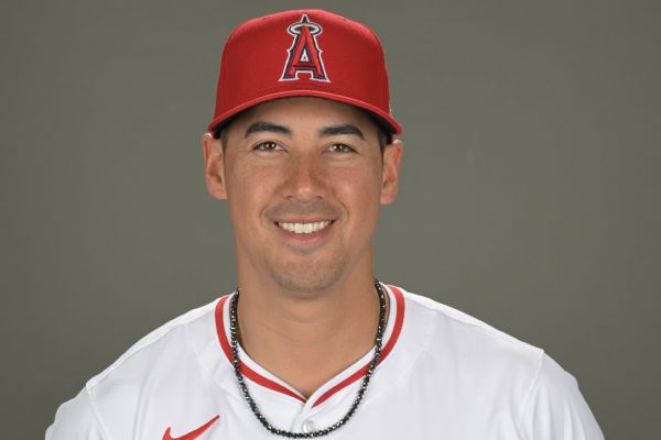 Angels activate reliever Robert Stephenson, DFA Tim Anderson