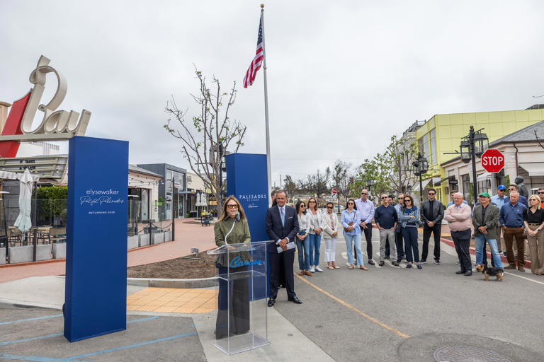 Palisades Village to reopen in 2026 after wildfire devastation