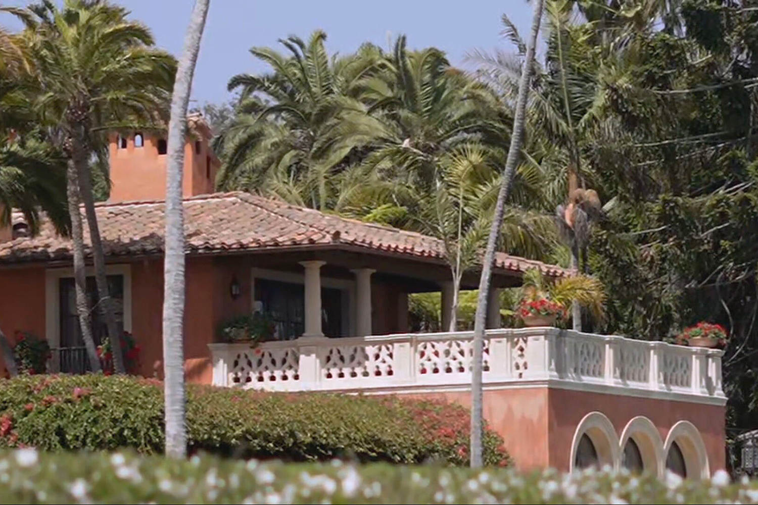 Family of suspect in Beanie Babies mansion attack said they tried to ...