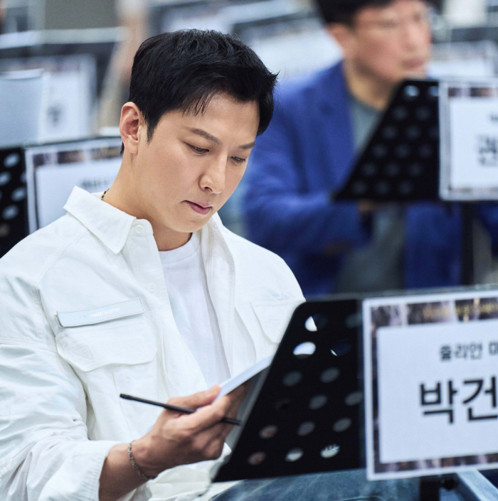 Park Karlin, Park Geon-hyung, Choi Yoo-jung, 42nd Street Broadway ...