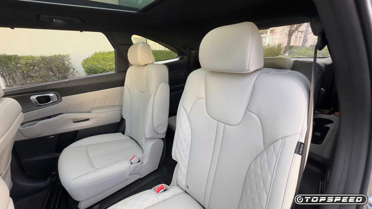 The Three-Row Hybrid SUV That Makes Gas-Guzzlers Look Obsolete