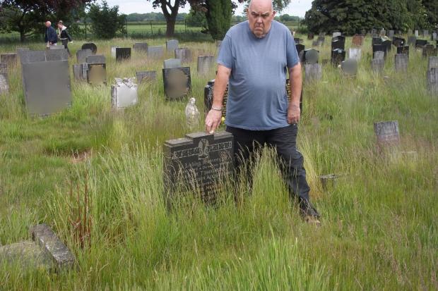 'Falling to bits' cemetery set to get makeover thanks to York volunteers