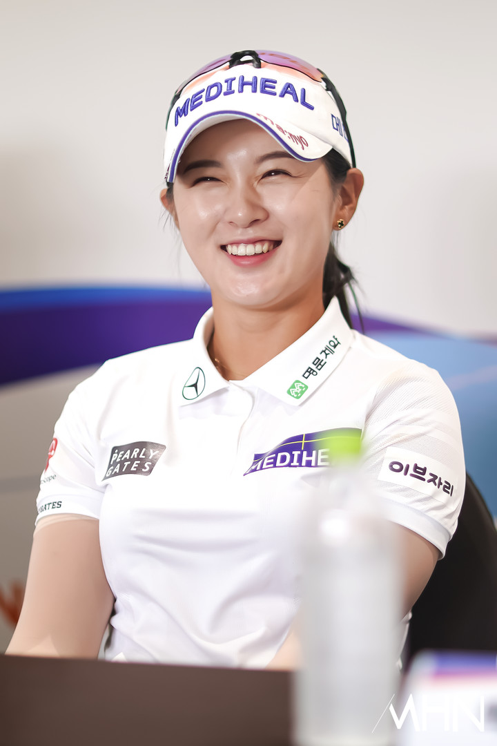 [mhn포토] 박현경, 수협은행 MBN여자 오픈 기자회견