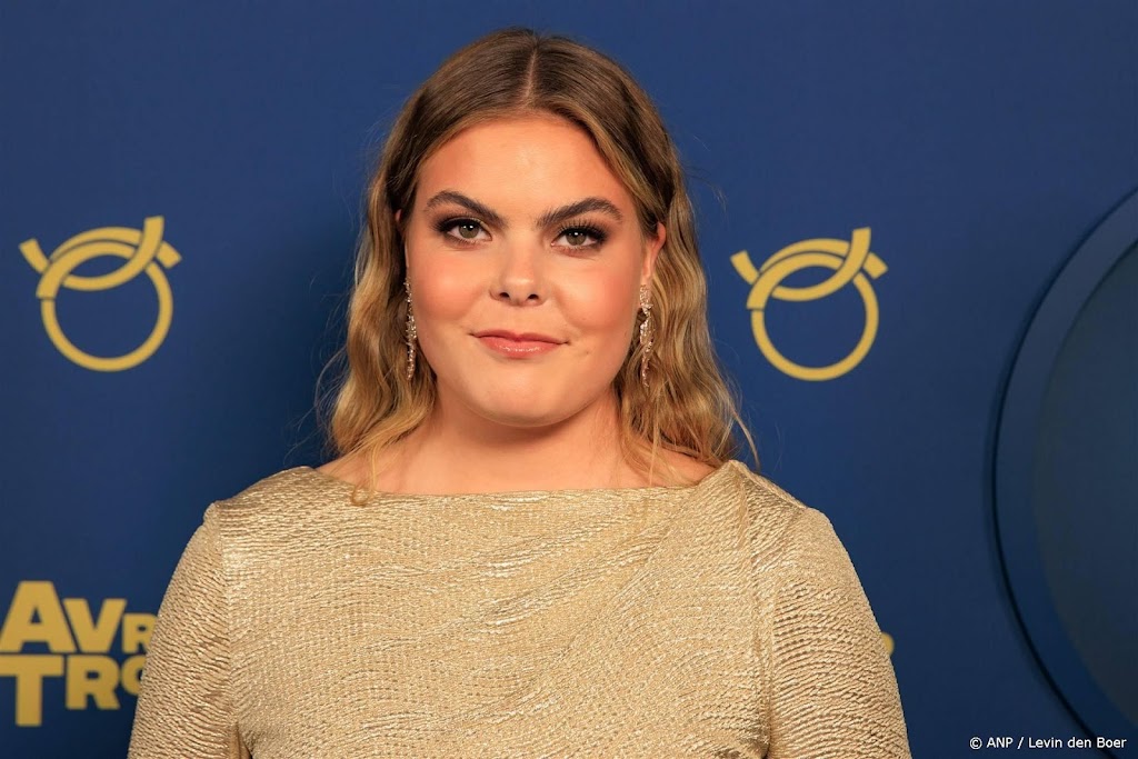 Eloise van Oranje laat zich opereren aan oor: 'Benieuwd of het gaat ...