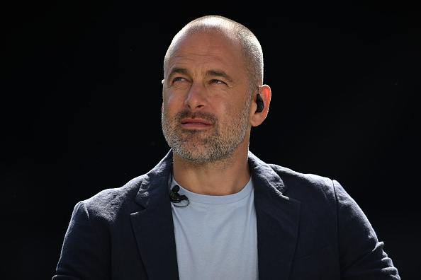 Joe Cole says he would be 'stunned' if Chelsea don't beat Man Utd to ...