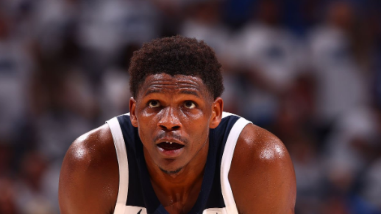 “Wasn’t taking a personal shot”- NBA legend issues an apology to ...