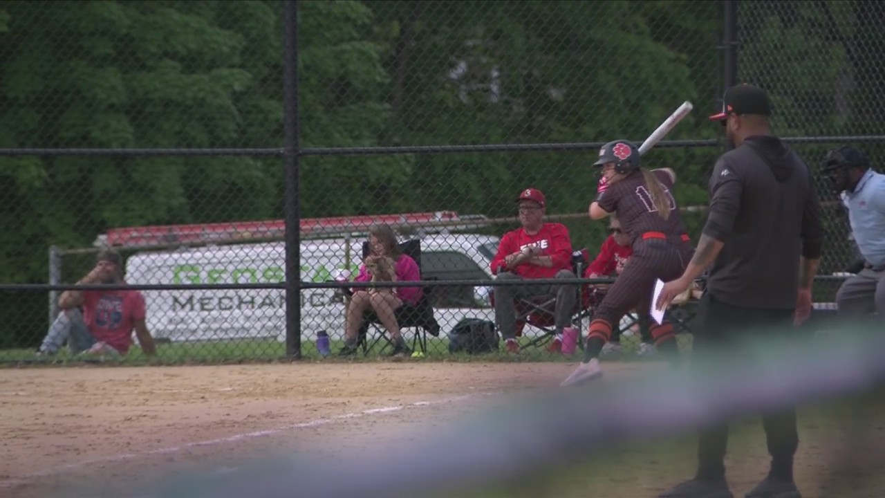 United Township Lady Panthers softball claws past Springfield 13-1
