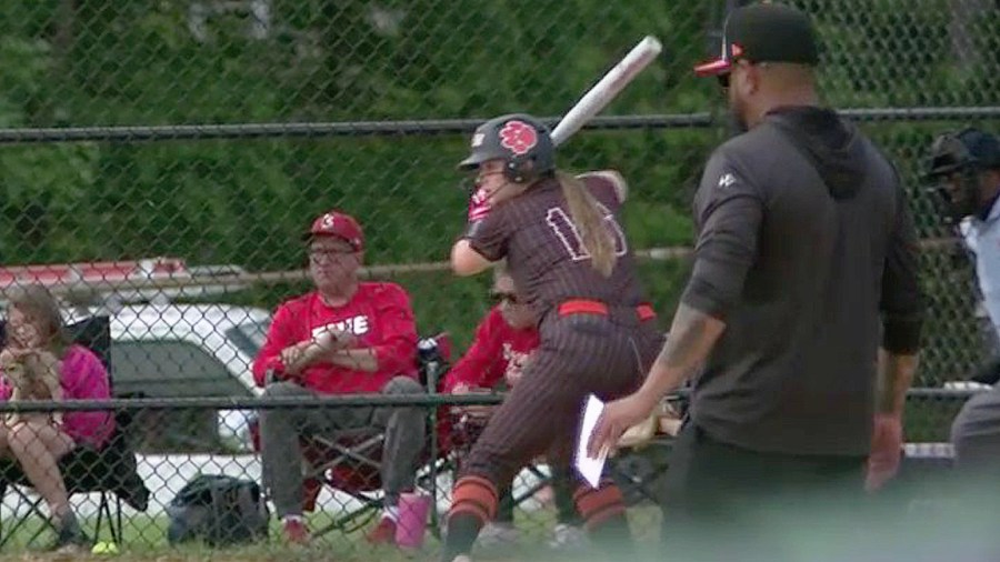 United Township Lady Panthers softball claws past Springfield 13-1