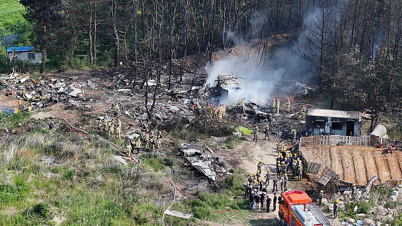 South Korean P3-C Orion navy plane crash kills all four crew members ...