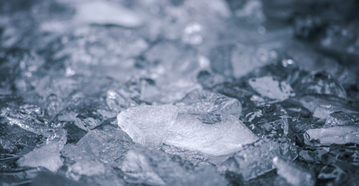 Are Ice Baths Good for You? The Benefits and Risks of a Cold Plunge