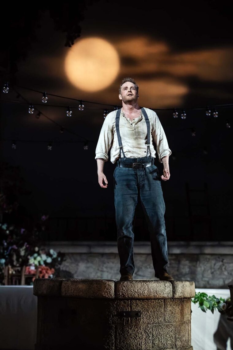 L'elisir d'amore delights - Garsington Opera