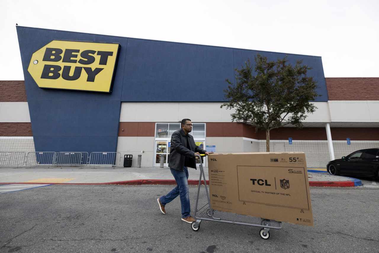 Best Buy Stock Is Falling After Earnings. Tariffs Weigh on Guidance.