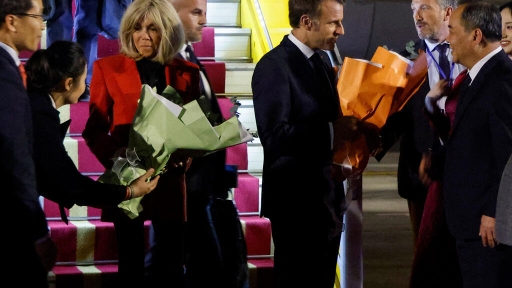 France's Macron visits Singapore to wrap up Asia tour, focus on defence