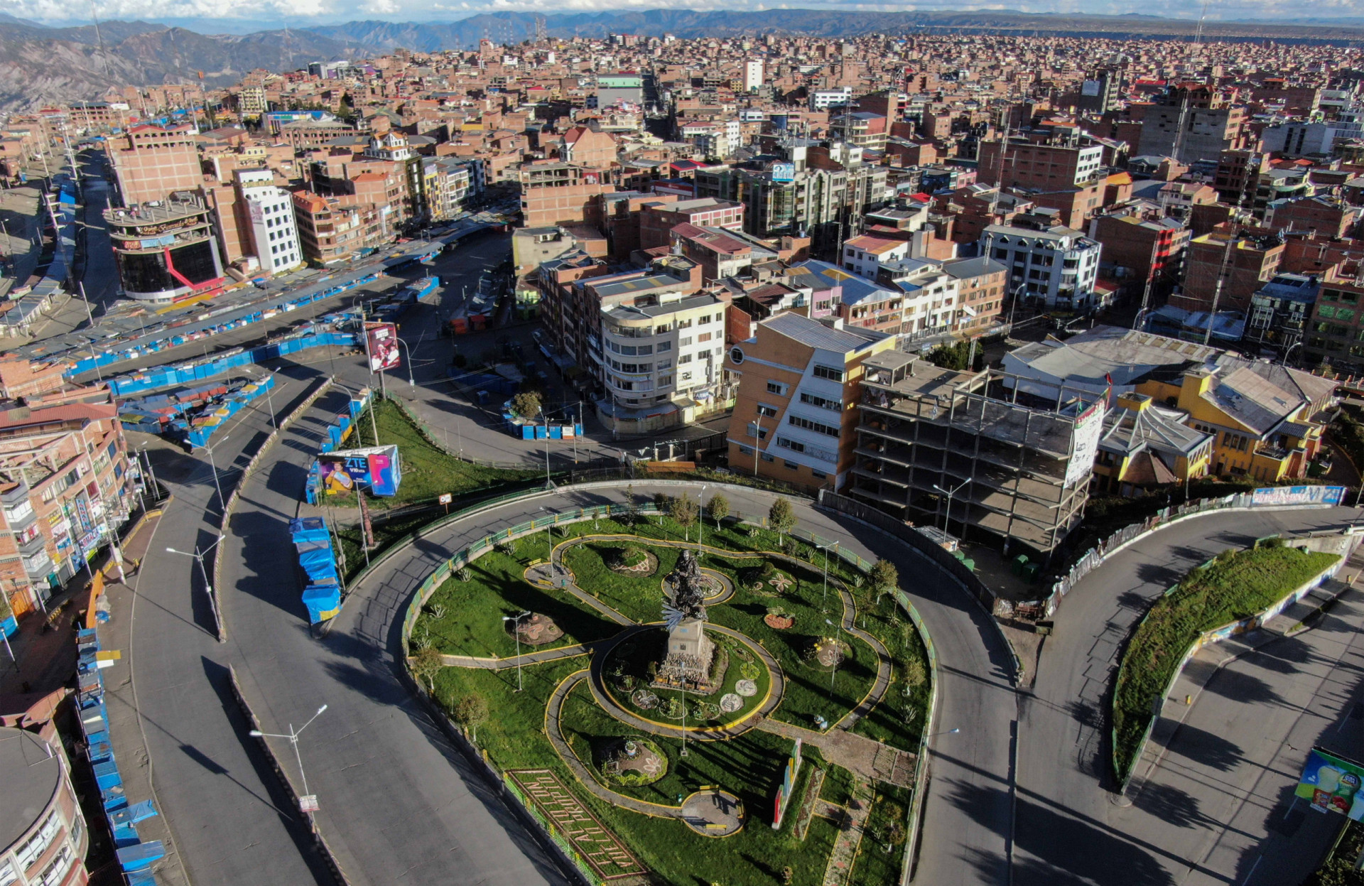 Exploring El Alto, the highest city in the world