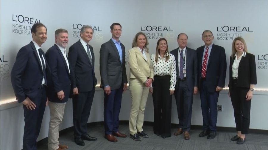 Arkansas Governor Sarah Huckabee Sanders delivers remarks at L’Oréal ...