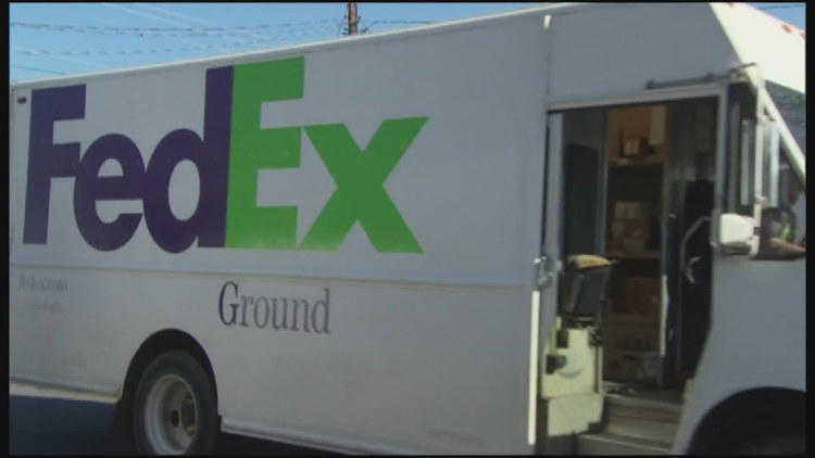 FedEx laying off hundreds at North Texas facility