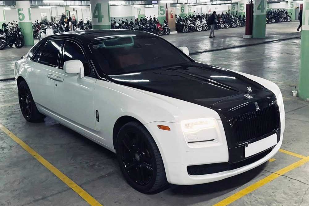 Xe Rolls-Royce Ghost Series I màu lạ xuất hiện ở TPHCM