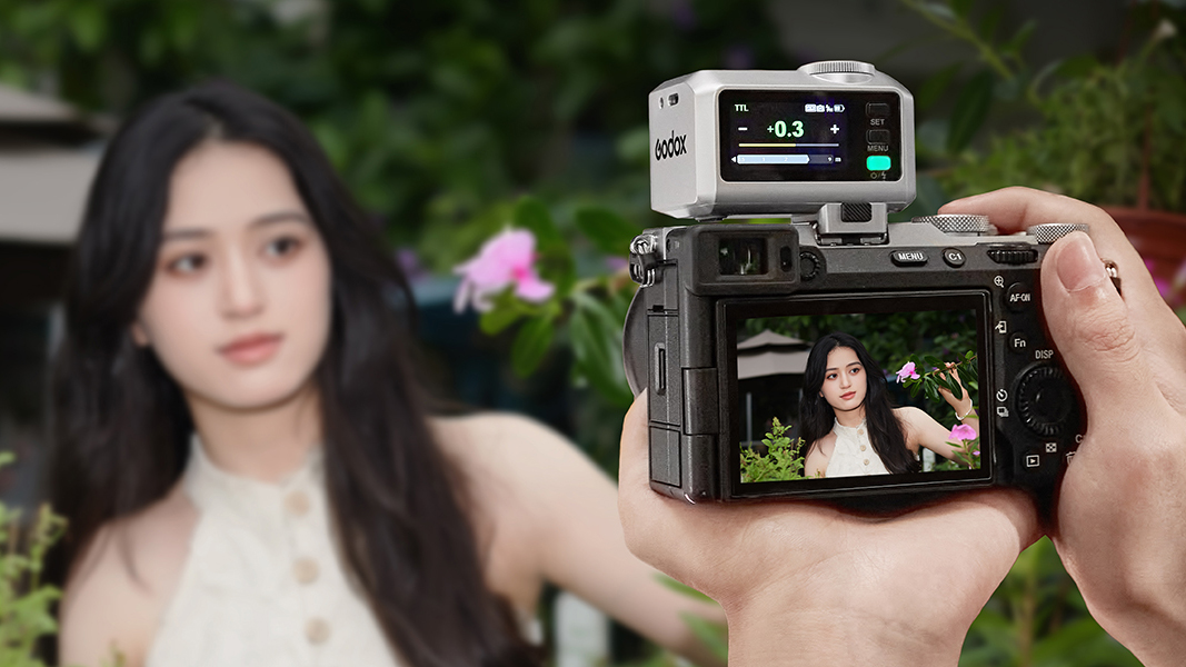 The compact camera trend is coming for flash. The new Godox iT30 Pro ...