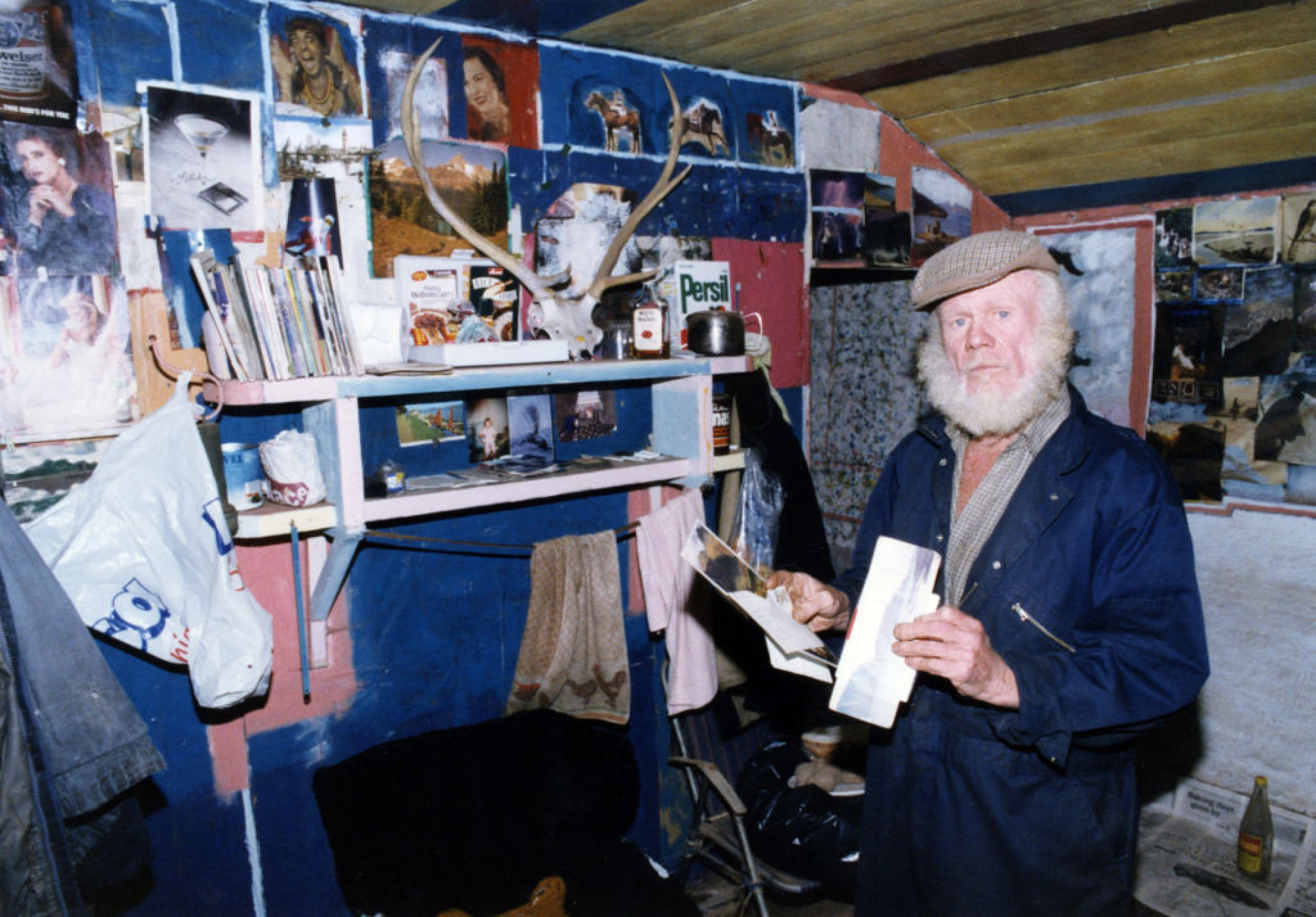 The man who lives atop a pillar, and other hermits