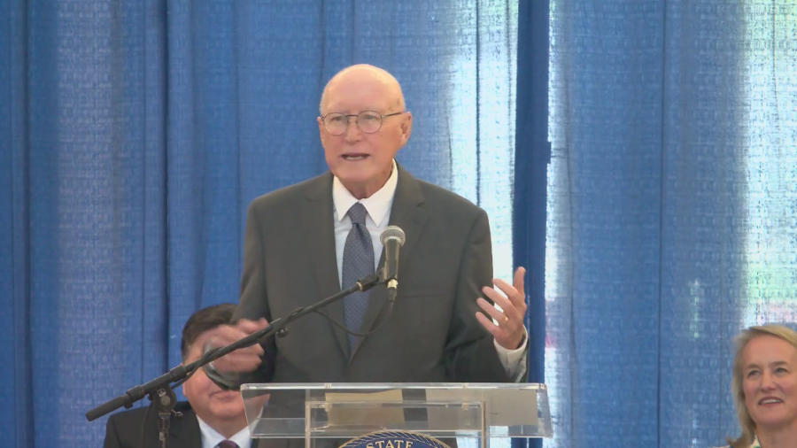 Former Illinois Gov. Jim Edgar honored with dedication at State Library