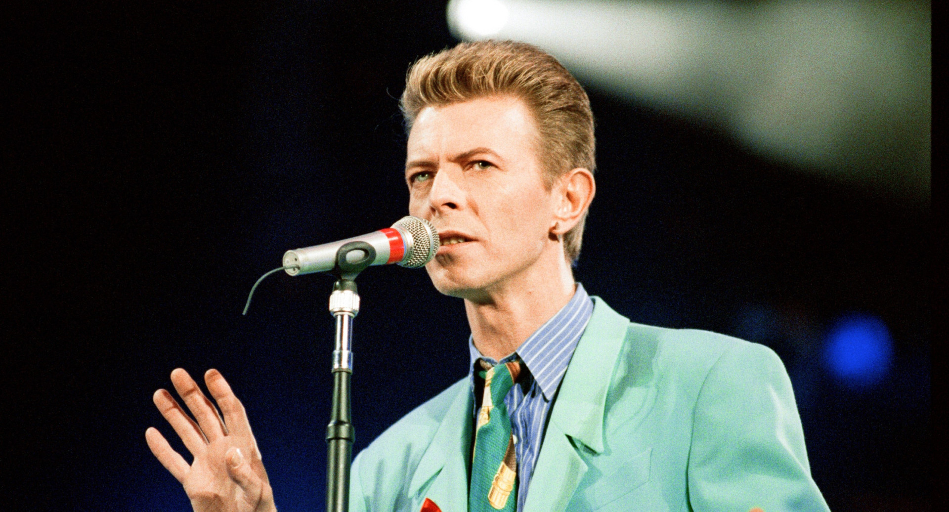 Anglophone songs with foreign language lyrics