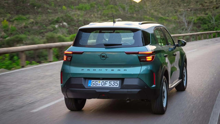 Opel Frontera 2025, un B SUV avec 7 places... et bien plus encore