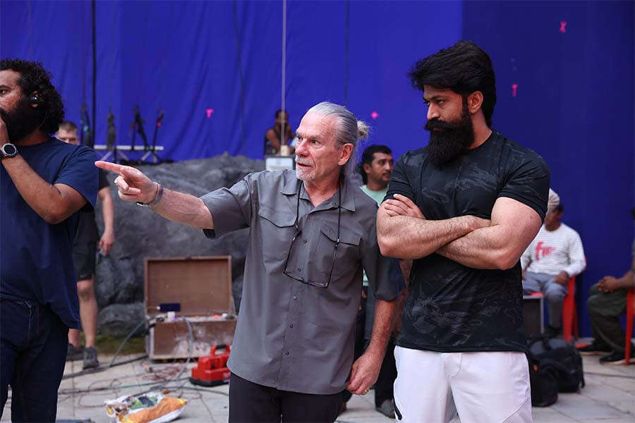 Yash teams up with Mad Max stunt director Guy Norris for Ramayana
