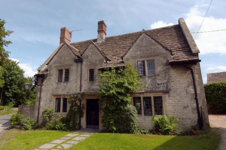 BBC Escape to the Country host taken aback by buyer's 'un-British' comment