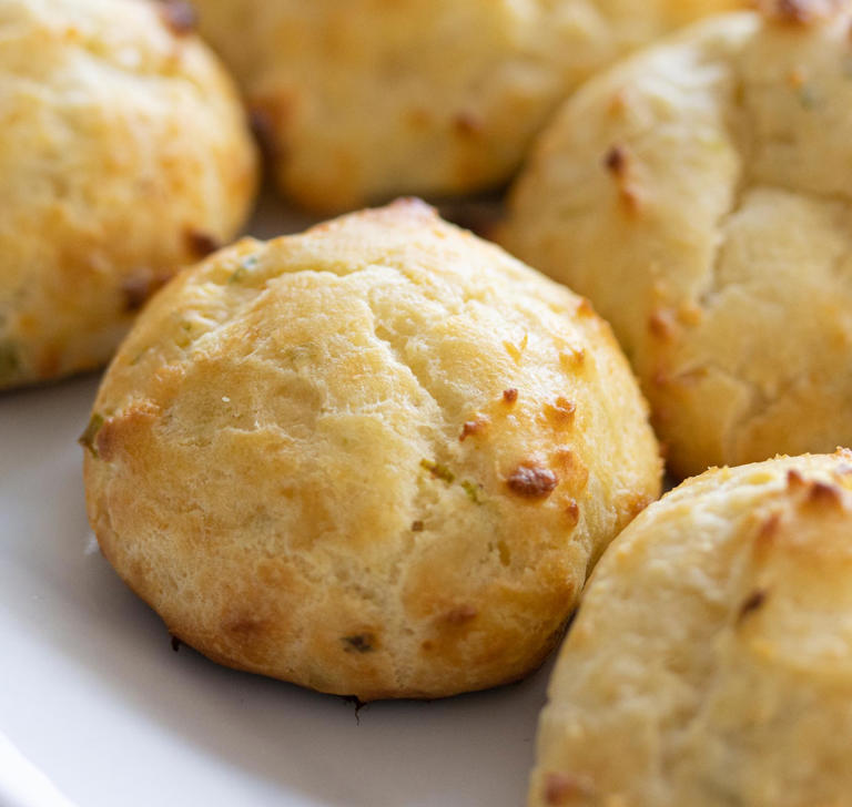Easy Gougeres With Cheese And Scallions Appetizer