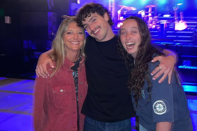 Benson Boone's Family: All About the Singer's Sisters and Parents (Who ...