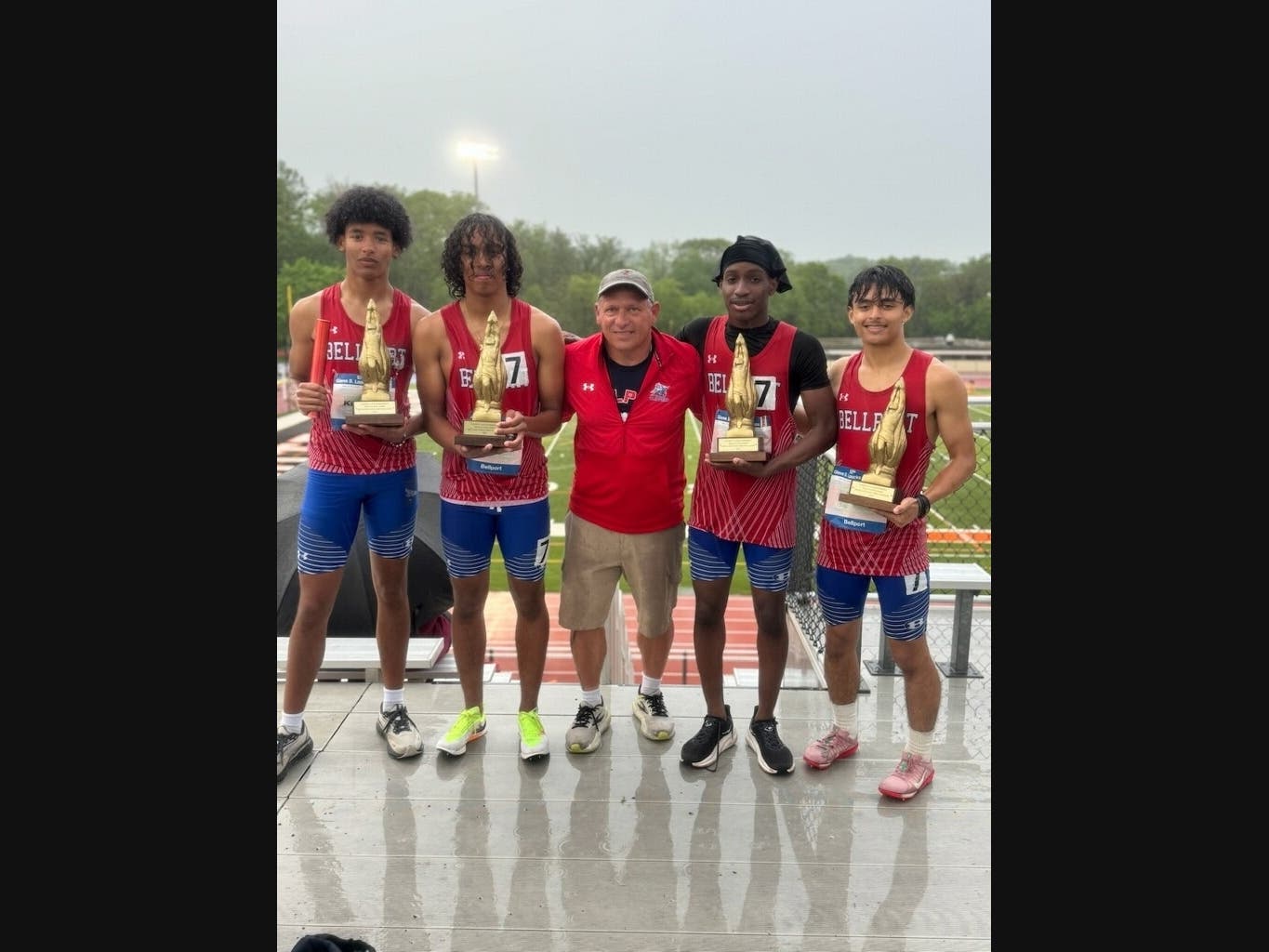 Bellport HS Boys Sprint Medley Relay Team Takes Home 1st Place Trophy