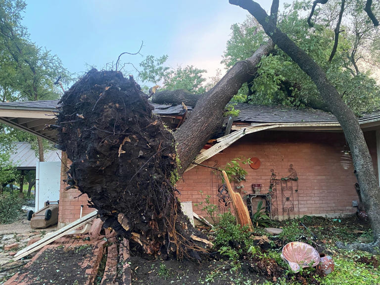 Severe, damaging storms cause over 30,000 Austin power outages
