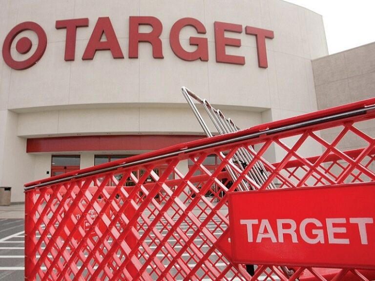 Limited-Time Deal: Get 1 Year of Peacock for Only $24.99!